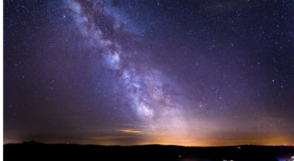 „Džejms Veb“: Kosmički pješčani sat otkriva kako se rađa zvijzda