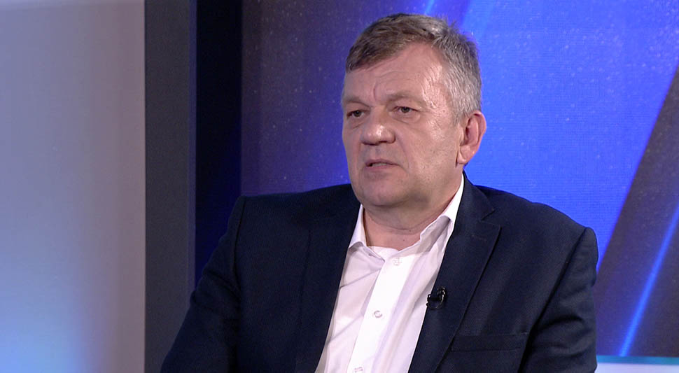 Ćeranić: Principijelna i odgovorna politika otvara i zatvorena vrata