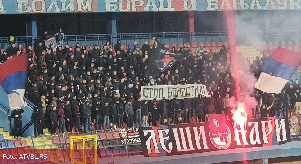 Lešinari razvili transparent "Stop bolesti"