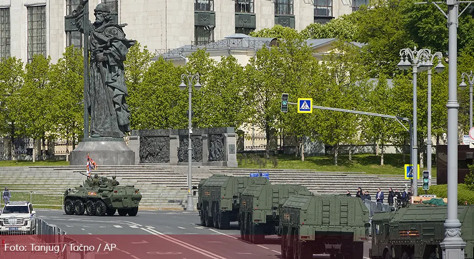 Pogledajte kako je izgledala velika parada u Moskvi - FOTO, VIDEO
