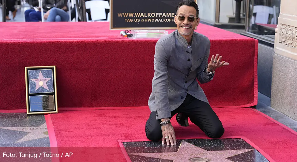 Mark Entoni dobio zvijezdu slavnih: Bekam ga iznenadio dirljivim gestom